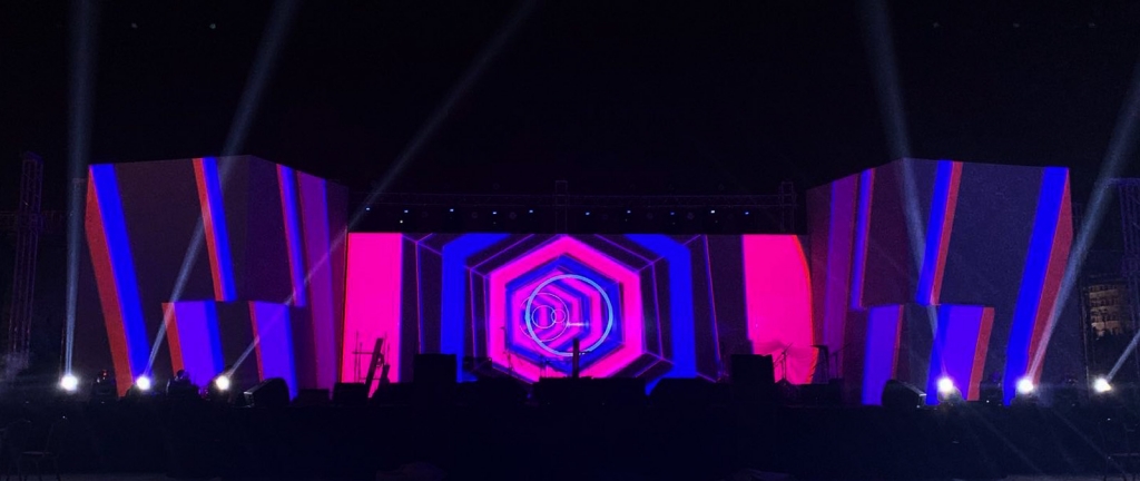 Concert Stage -Cube Mapping - Project Istanbul